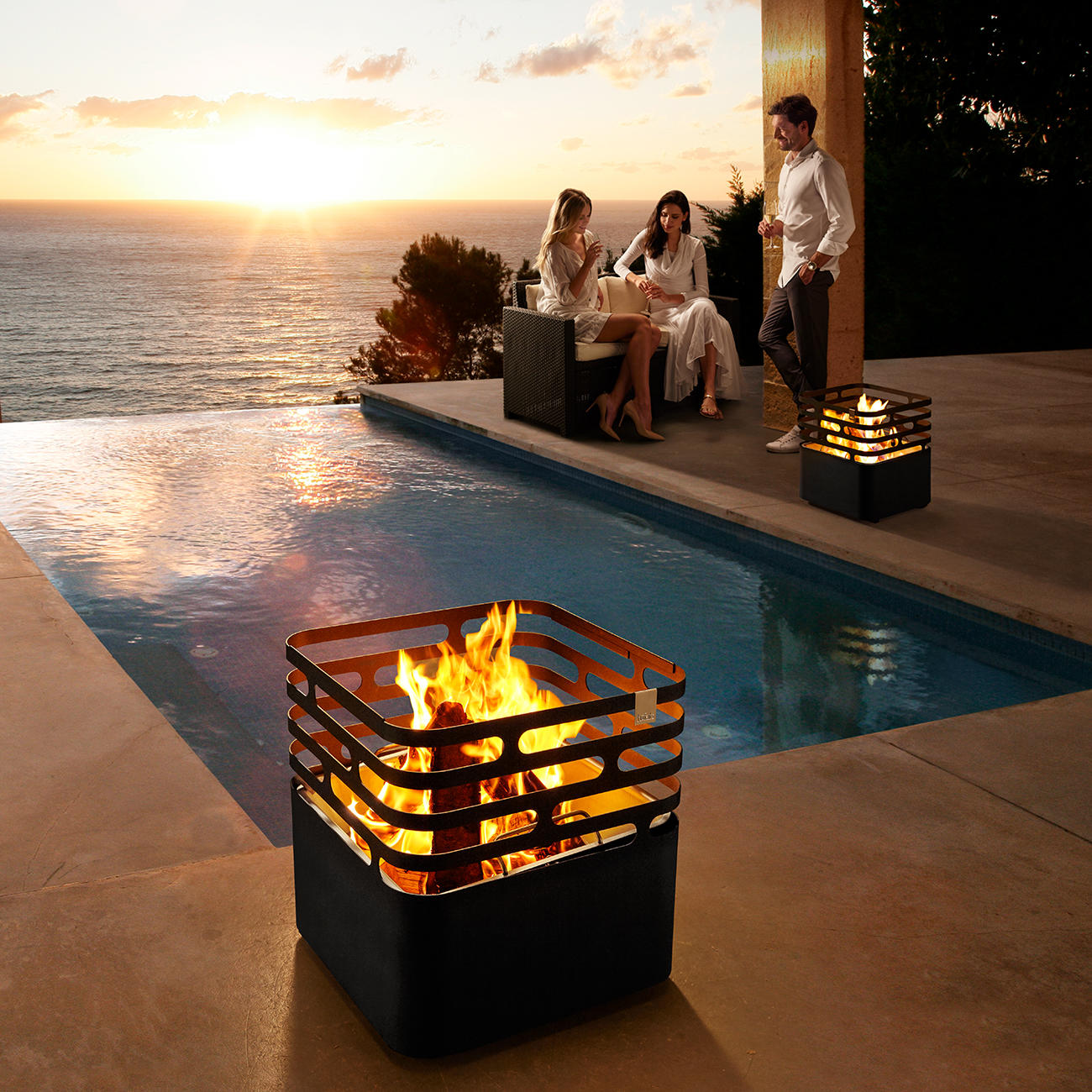 höfats Cube Feuerkorb, Edelstahl, schwarz, 43 x 43 x 44 cm